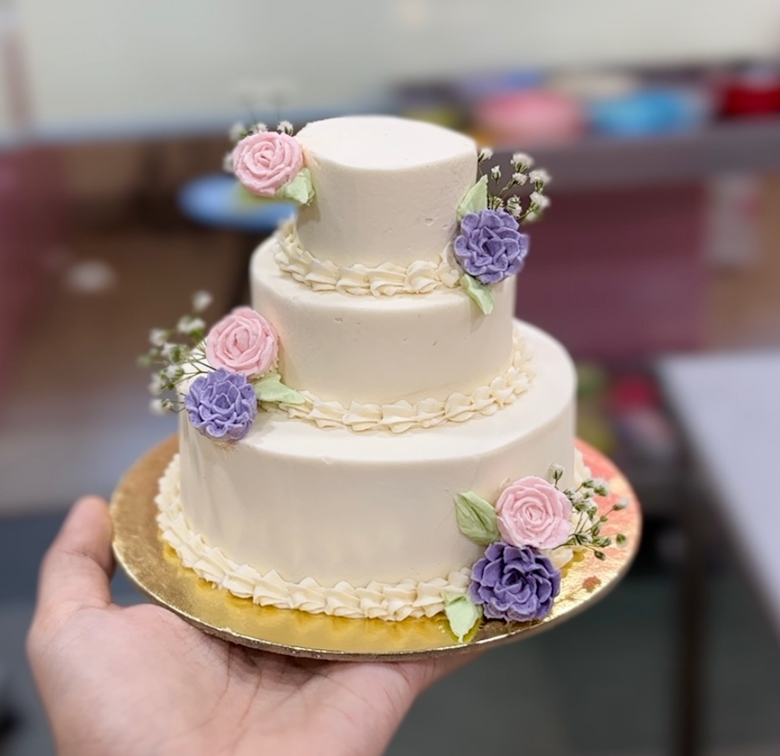 Floral Mini Tier Cake Essange