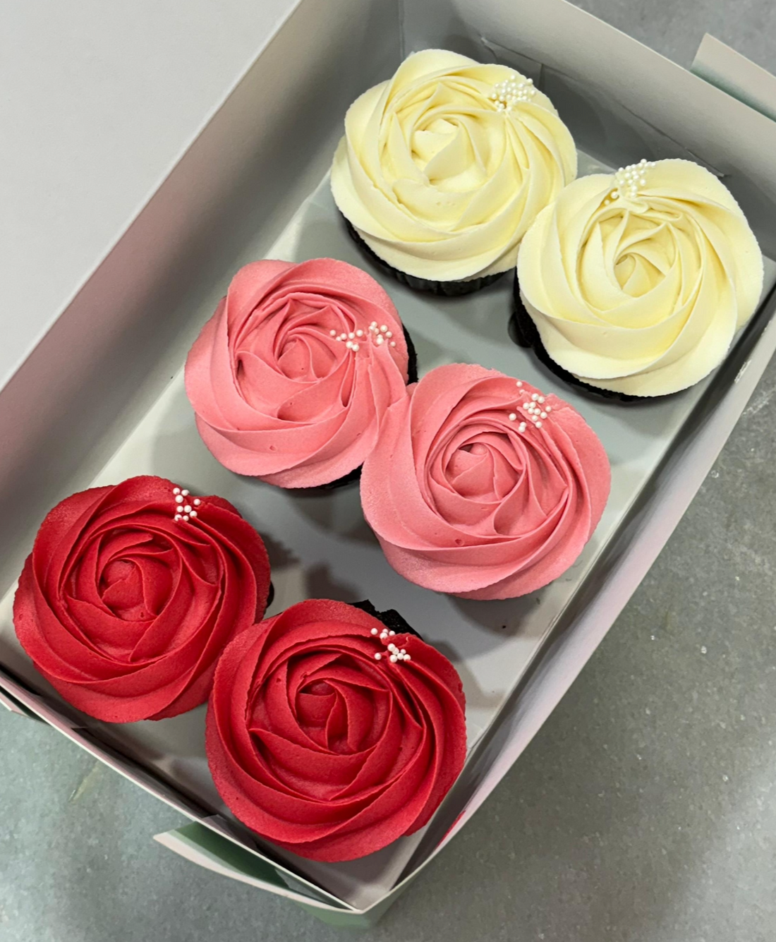 Big Rosette Cupcakes (Box of 6) – Essange